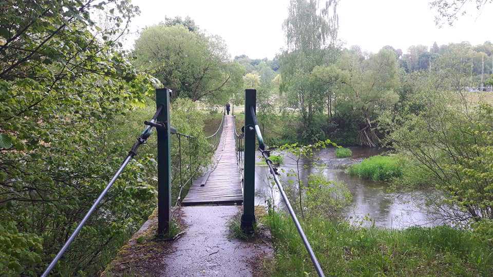 Ariogalos Dainų slėnio kabantis tiltas per Dubysą | pamatykLietuvoje.lt ...